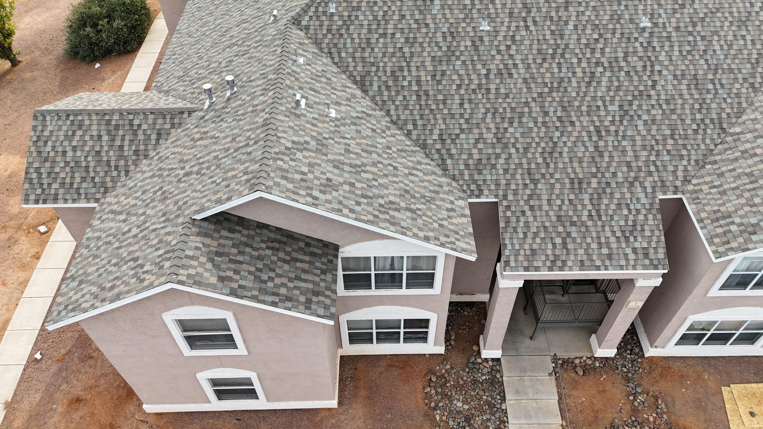 Best Shingle Colors for Tucson Homes: A Local Roofing Guide